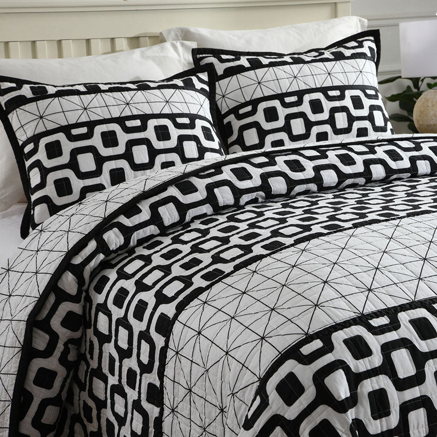 Mod Squad Quilt Set – Good As Bed